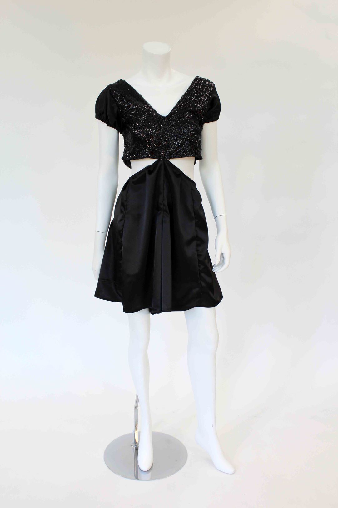 TAM 2280: Designing with Ginger // Missouri Historic Costume and ...
